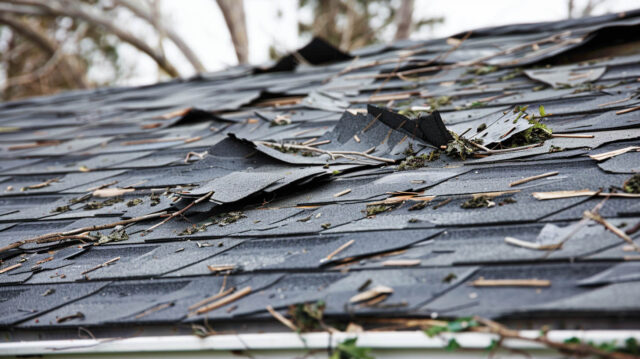 Microburst & Straight-Line Wind Damage: Asphalt Roof Signs